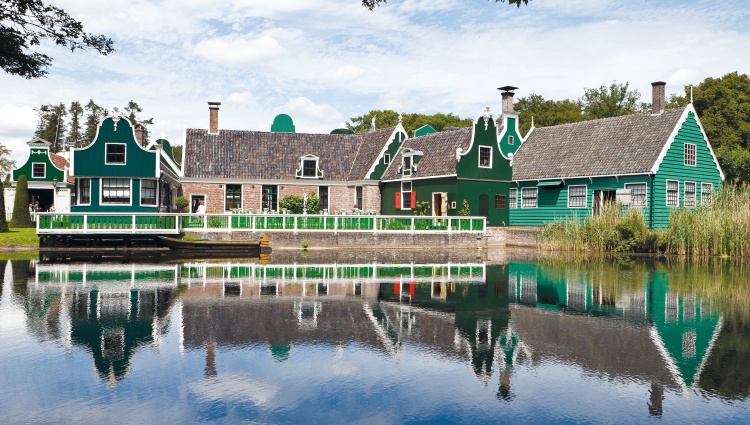 Visit of the Dutch Open Air Museum of Arnhem | CroisiEurope Cruises