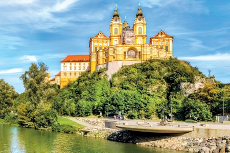 Blue Danube River Cruises 2024 | CroisiEurope Cruises