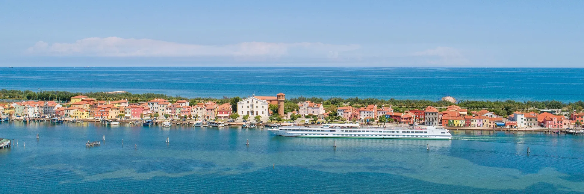 MS Michelangelo Ship: Italy cruises, cabins & deck plans | CroisiEurope ...