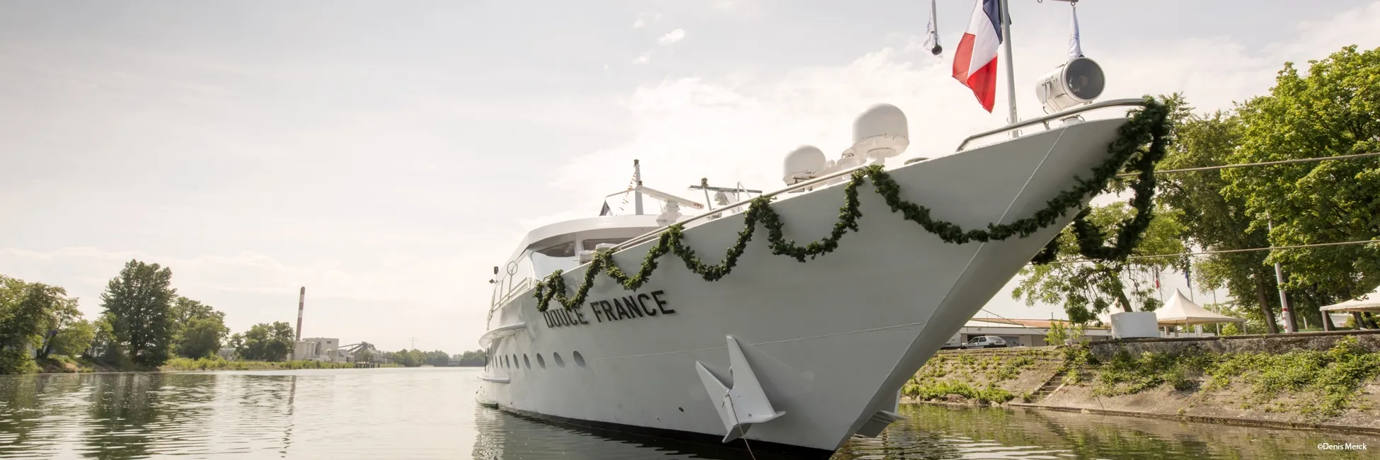 MS Douce France small ship: cabin photos, deck plans and cruises ...