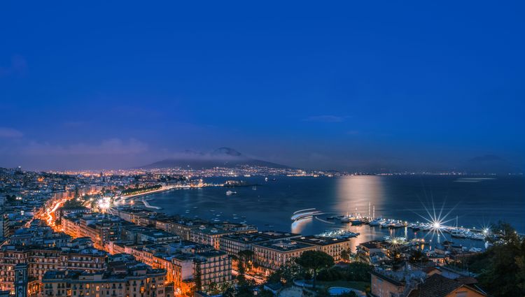 Discover Naples during Christmas and in Winter | CroisiEurope Cruises