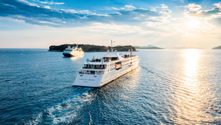 Nos 50 Bateaux 4 et 5 ancres : photos, cabines, croisières | CroisiEurope