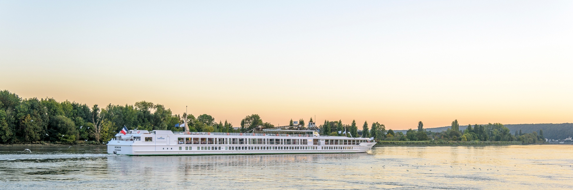 MS Renoir ship : Seine small ship cruises from Paris to Honfleur | CroisiEurope Cruises