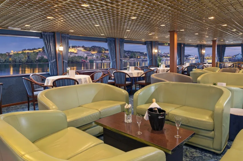 MS Monet: river cruise ship on the Rhine and its tributaries ...