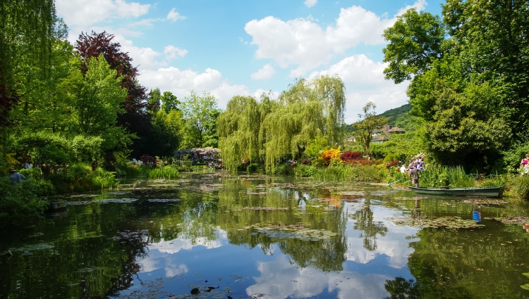 Visit the Claude Monet Foundation in Giverny | CroisiEurope Cruises